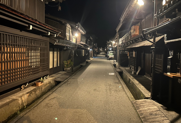 Hida Takayama: Unwind in Hot Springs and Explore the Bustling Yokocho ...